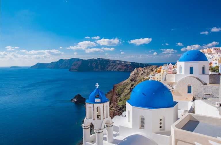 Σαντορίνη... το νησί που πρέπει να πας οπωσδήποτε μια φορά στη ζωή σου ...